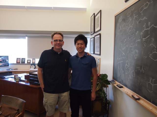 D1高田くんのCaltech留学報告会を行いました。 - 北里大学大村智記念研究所 生物有機化学研究室
